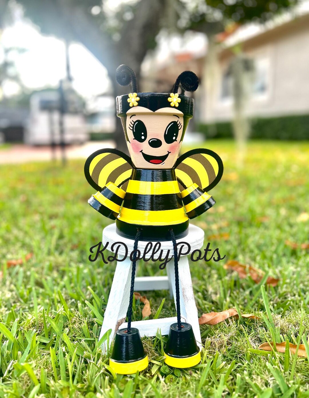 8" Bumblebee Flower Pot/clay Pot People/bee/painted Pot/garden ...