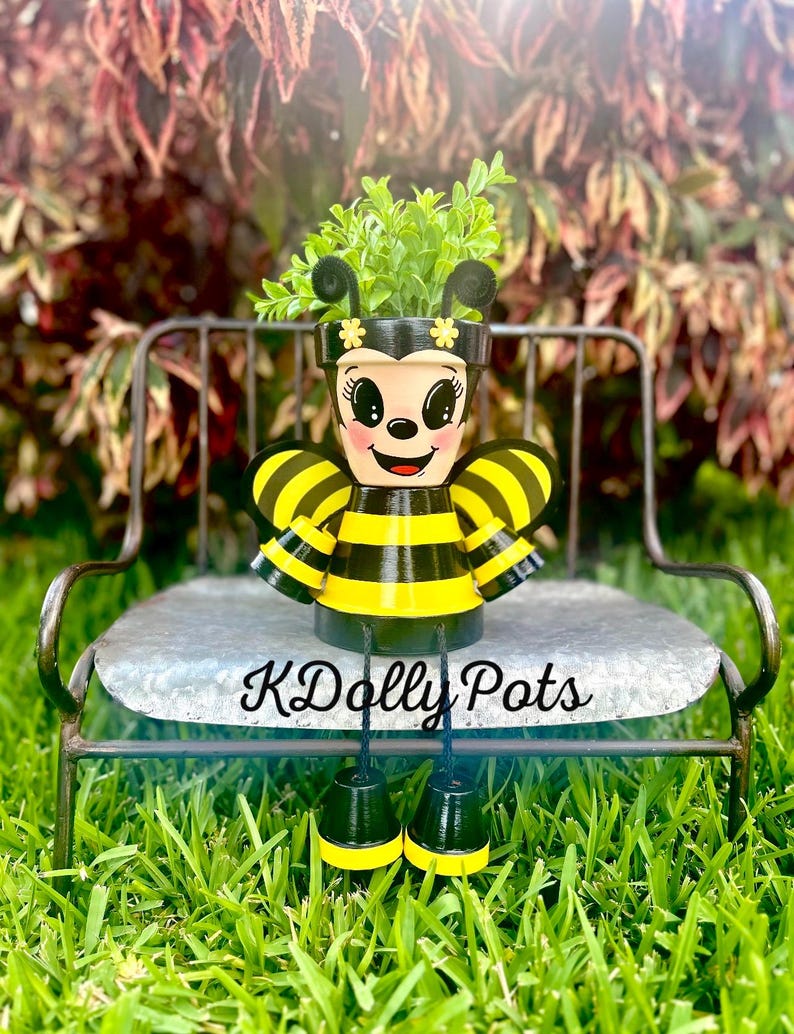 8" Bumblebee Flower Pot/clay Pot People/bee/painted Pot/garden ...