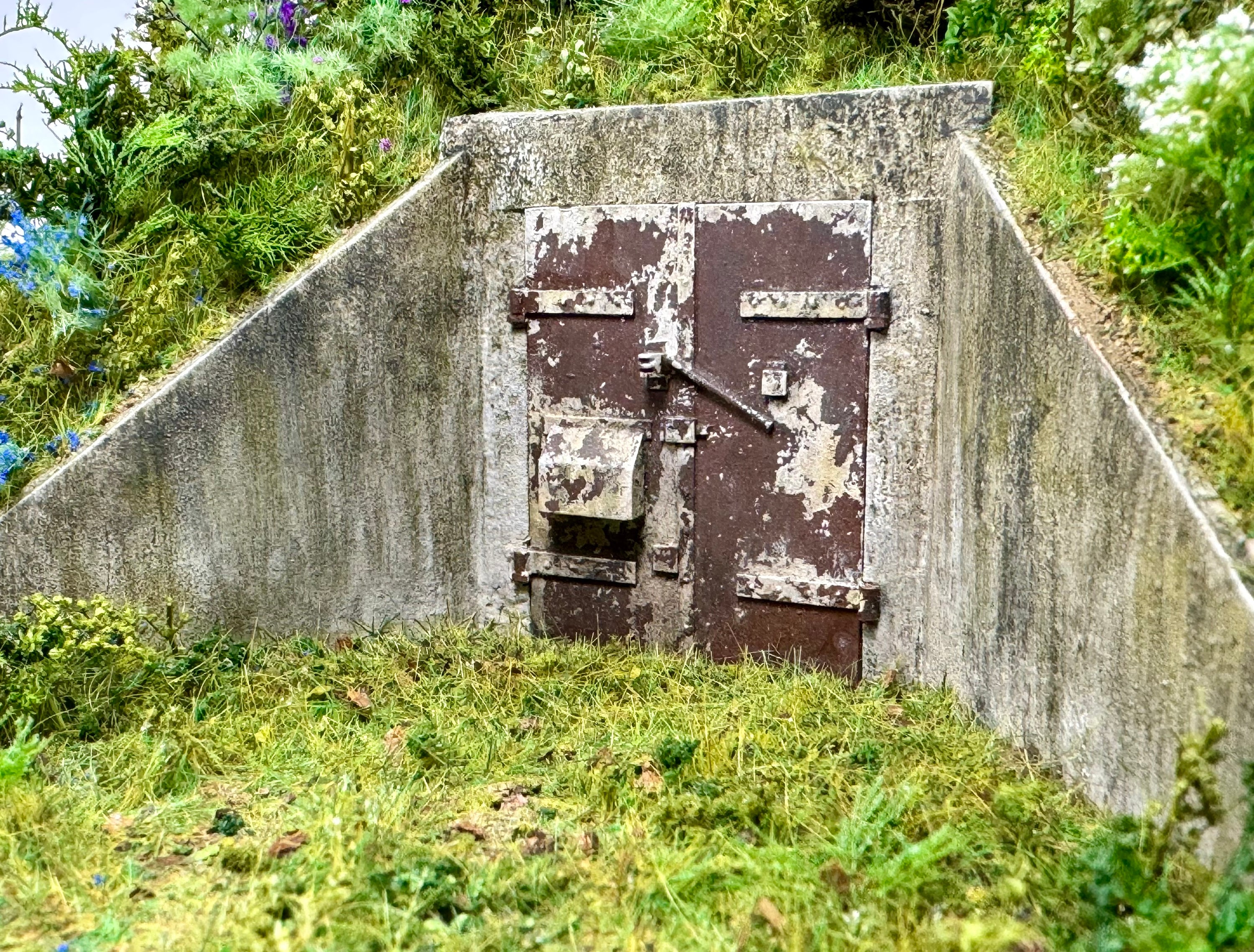 Abandoned Bunker Diorama - Etsy