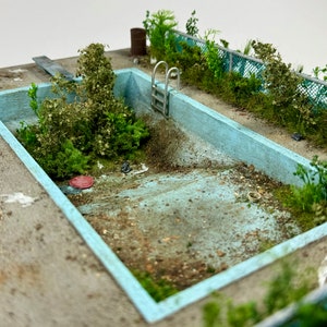Abandoned Pool Diorama - Etsy