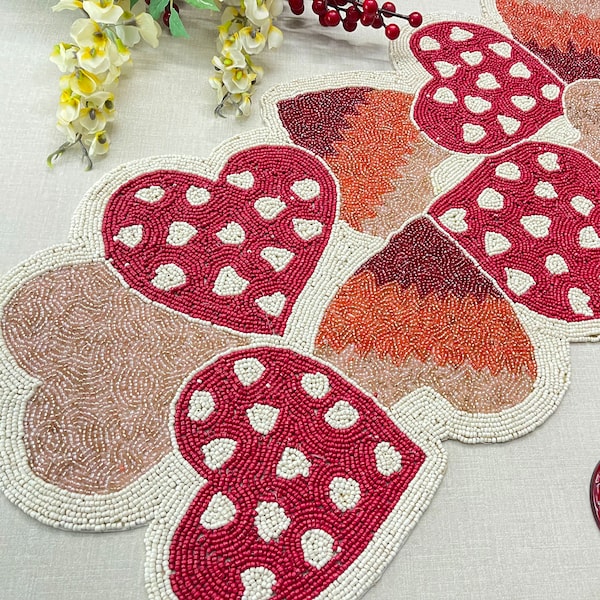 Valentine Table Runner - Etsy