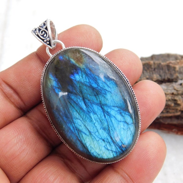 Spectrolite Pendant - Etsy
