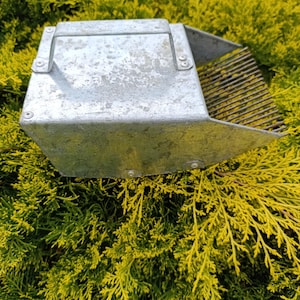 Rake Hand for Picking Berries and Flowers Tool Metal Rural Picker ...