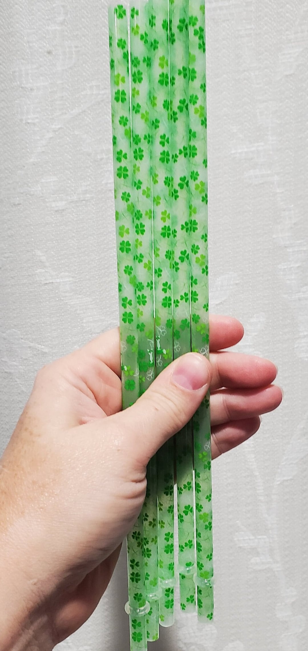 10 Inch Plastic Color Changing Straw With St. Patrick's Day Clovers ...