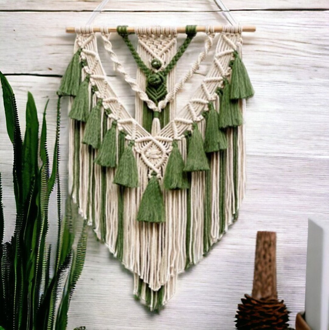 Boho Macrame Wall Hanging Medium Macrame Wall Hanging Boho Wall Decor ...