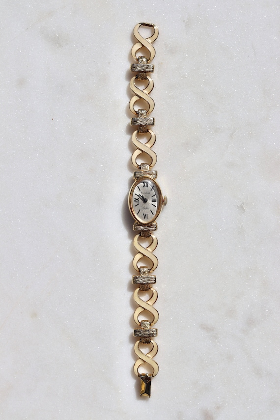 Pilgrim 17 Jewel Mechanical Manual Wind Women's Watch - Gem