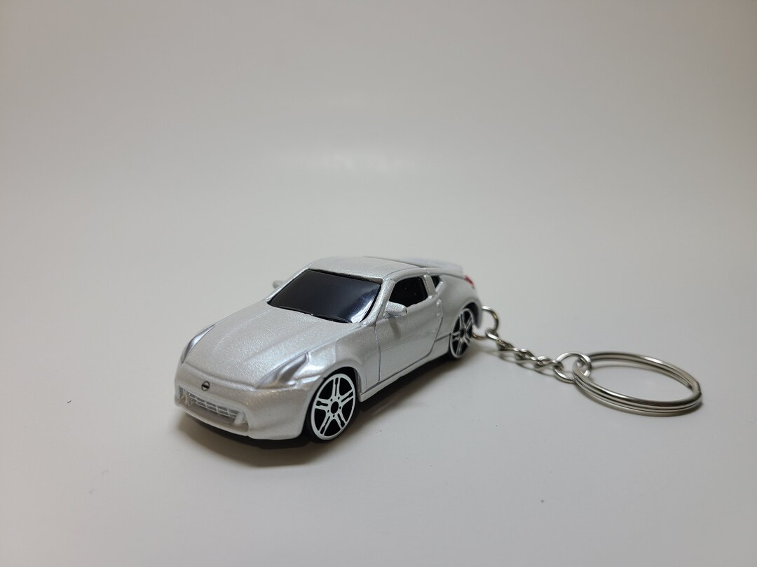 New Custom Made Coupe Sportscar White Nissan 370z 350z Keychain - Etsy