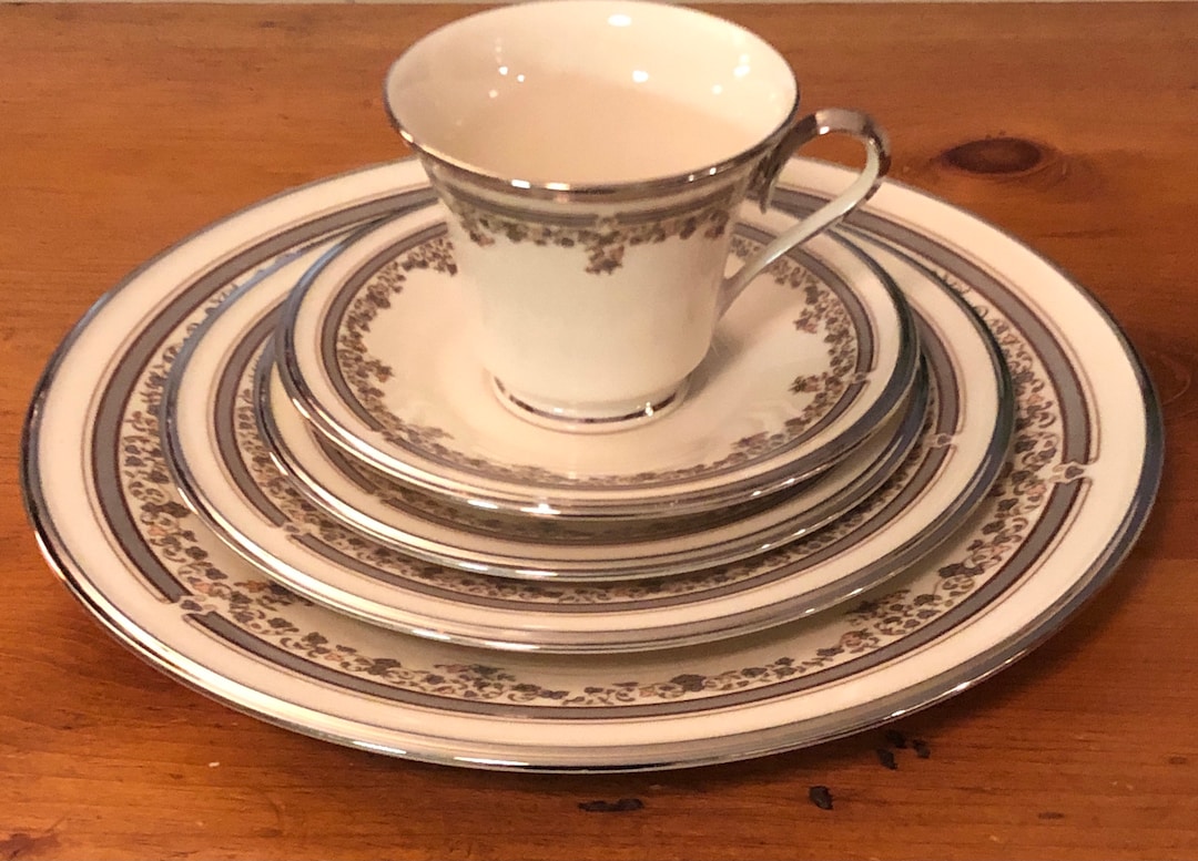 Lenox lace Point Fine China 5 Piece Place Setting Made in the USA - Etsy UK