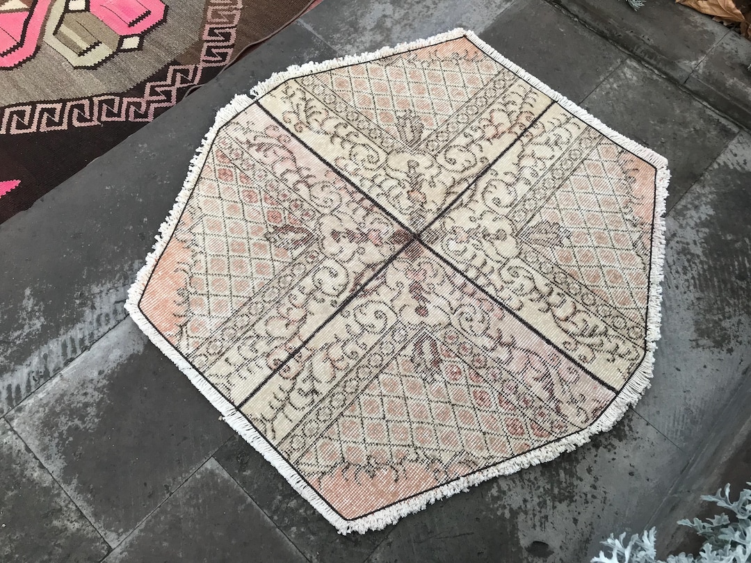 Handmade Octagon Rug - Vintage Under Table Rug - Pastel Saloon Rug ...