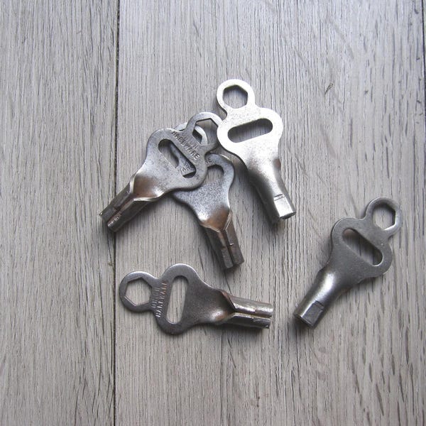 Vintage Roller Skates With a Key - Etsy