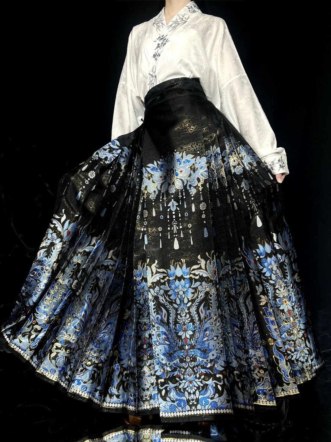 Hanfu Story Chandelier Mamianqun Women Traditional Chinese Ming Dynasty ...