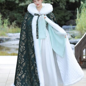Hanfu Capes and Cloaks Hooded Cape Embroidered Overcoat Traditional ...