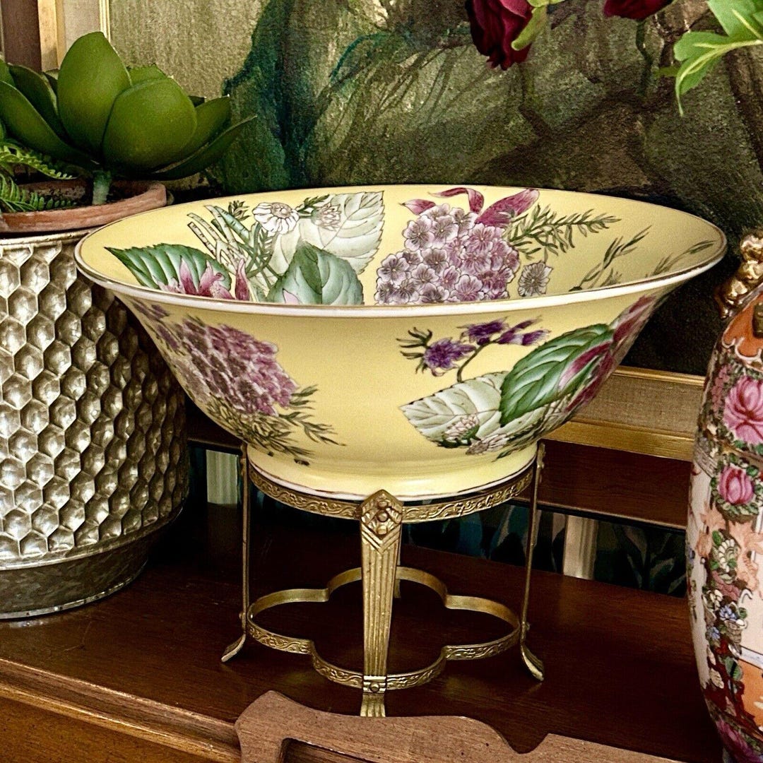 Vintage Oriental Hand Painted Porcelain Centerpiece Bowl on Ornate ...