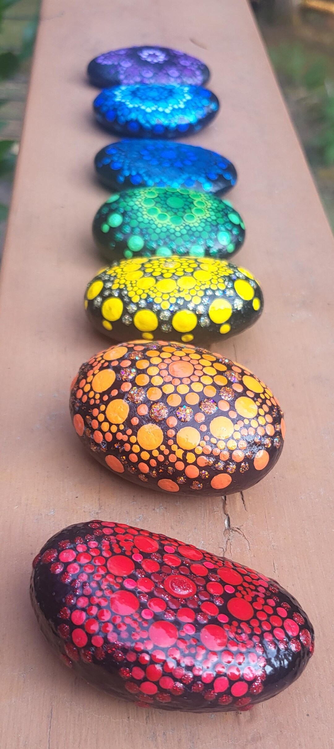 A Set of 7 Rocks, Each Painted With a Beautiful Color of the Rainbow ...
