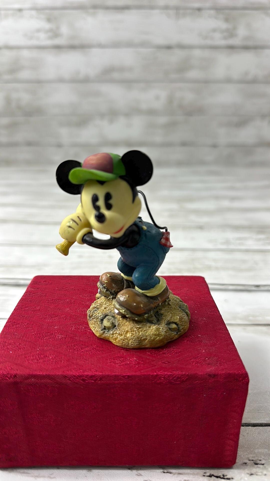 Enesco Mickey Playing Baseball Figure "gee This One's for You" 291838 ...