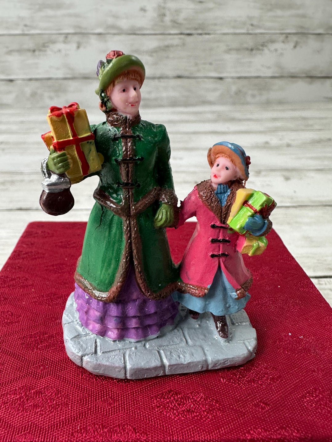 Lemax Mother Daughter Shopping for Surprises #02933 Christmas Village ...