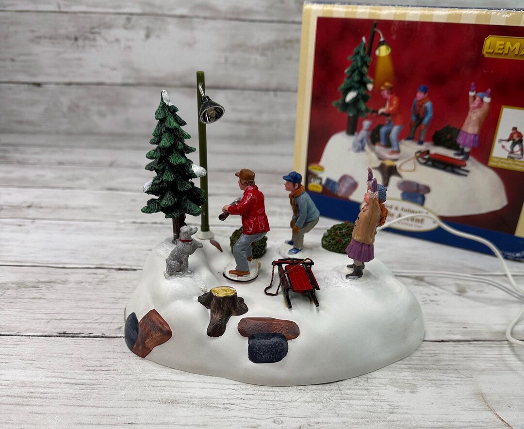 Lemax Pine HILL TREE FARM Holiday Animated Table Accent Works Read ...