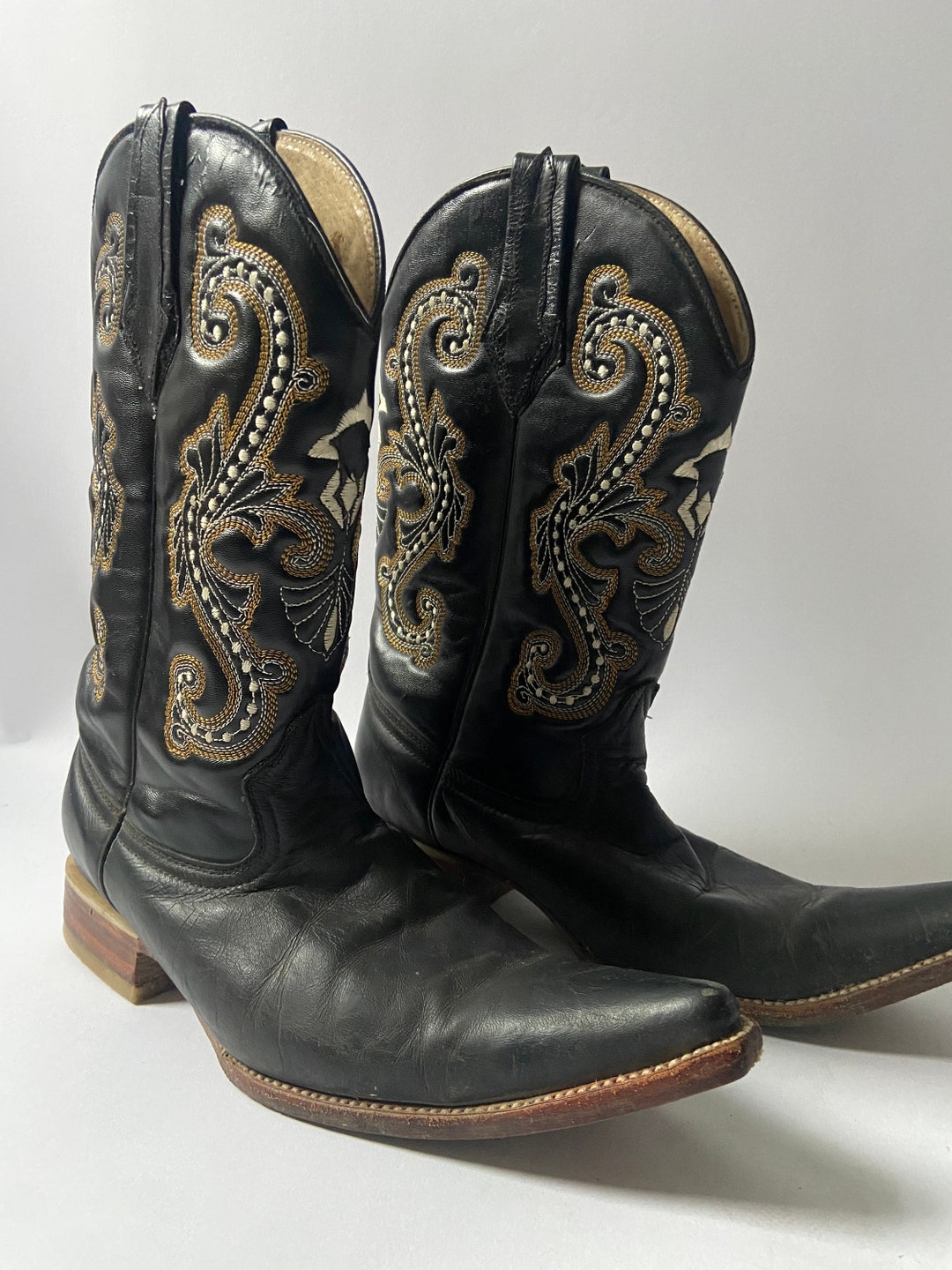 Vintage Black Pointed Cowboy Boots - Etsy