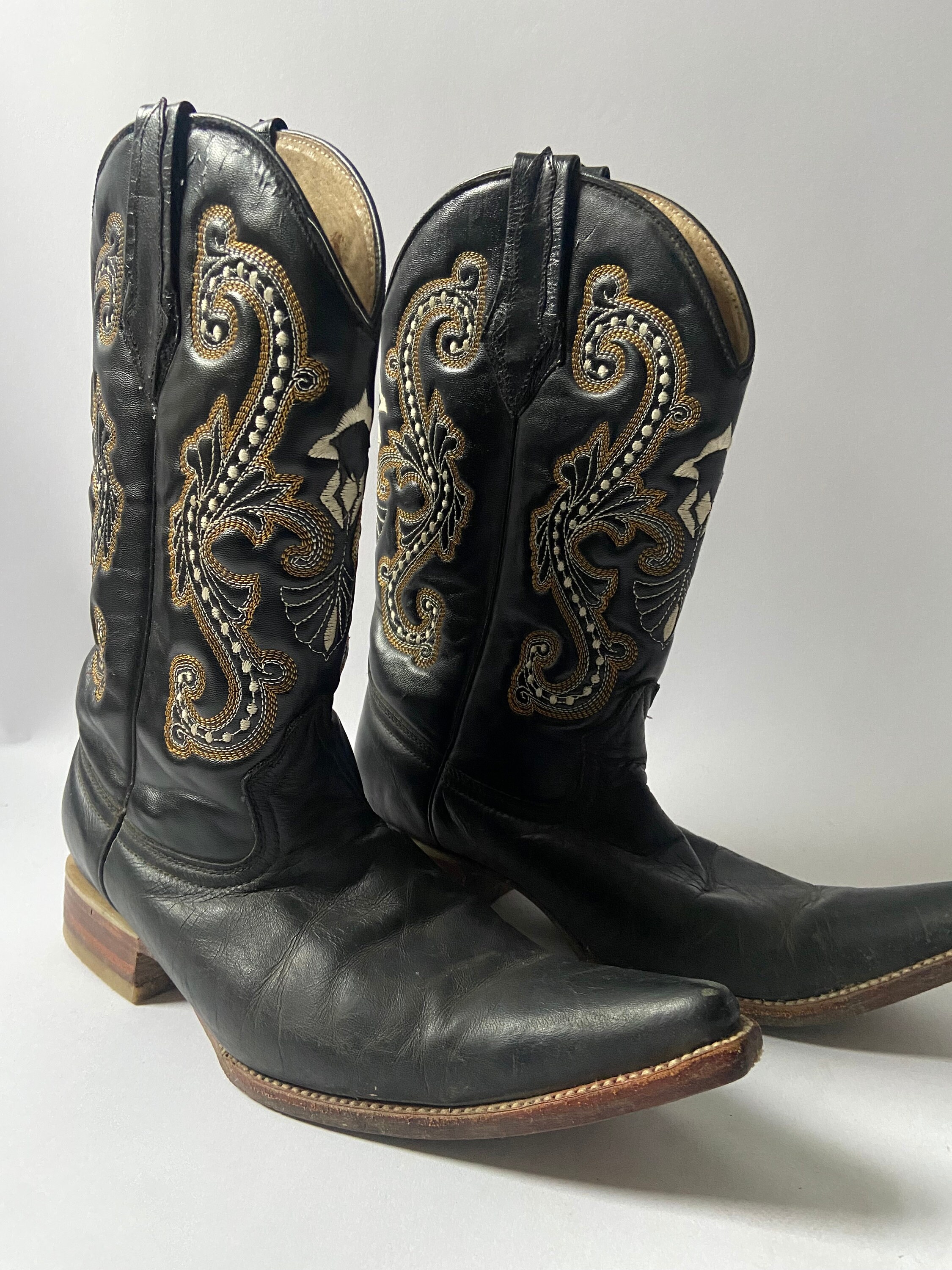 Vintage Black Pointed Cowboy Boots - Etsy