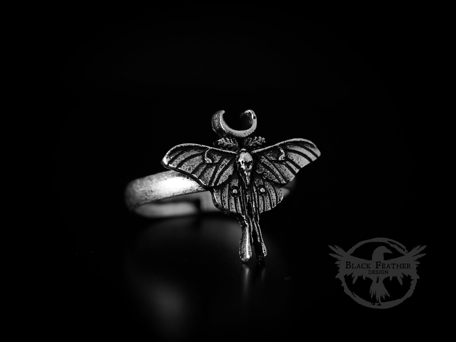 Deaths Head Luna Moth Bug Ring Adjustable Gothic Ring - Etsy UK