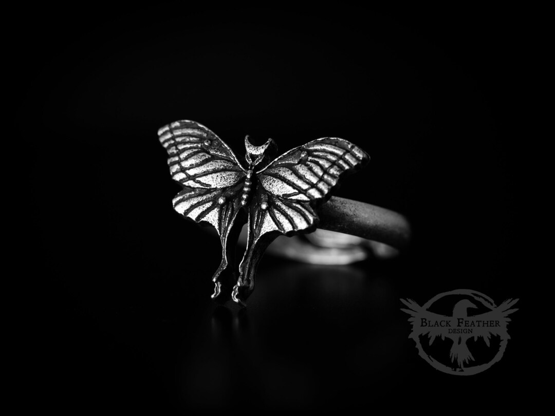 Adjustable Luna Moth Ring - Gothic Bug Ring - Alternative Jewellery ...