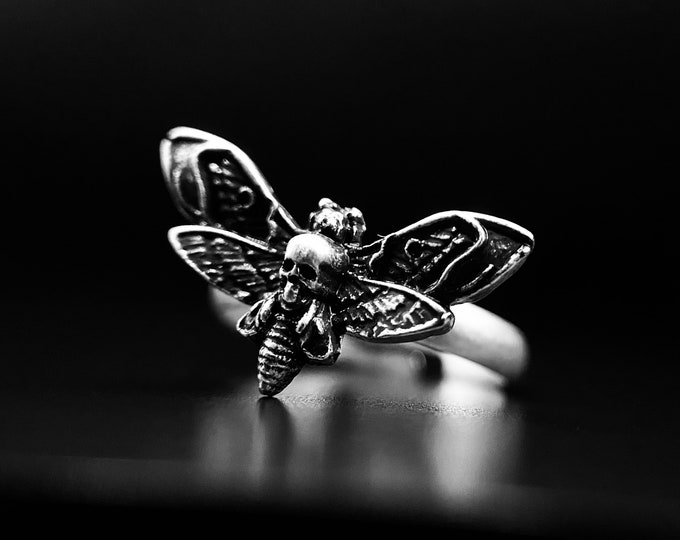 Gothic White Moth on Dark Ring, Victorian Jewelry, Goth Jewelry, Moths ...