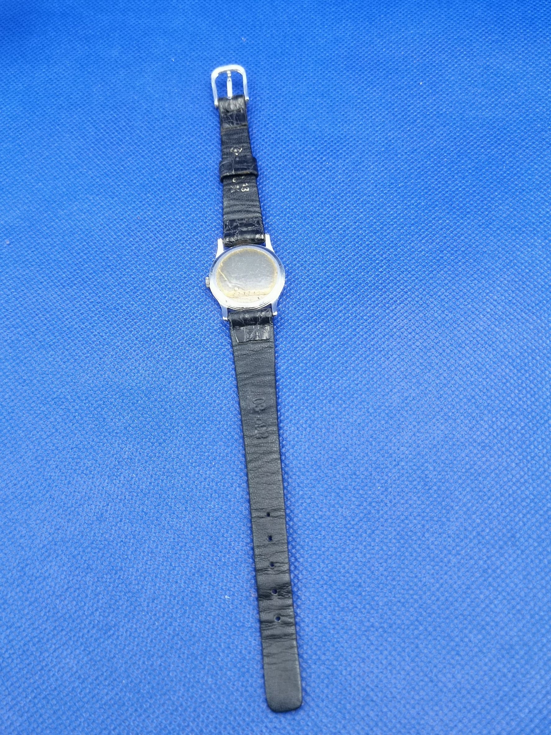 Vintage Universal Geneve Mark Century Lady Quartz Watch. - Etsy