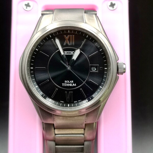 Seiko Vintage Solar Watch - Etsy