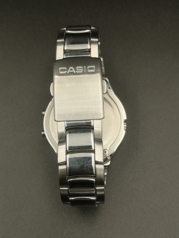 Vintage Casio Edifice EFA-105 watch. - Gem