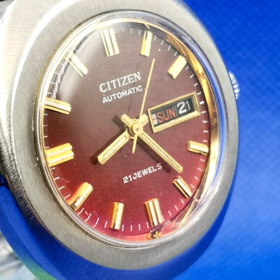 Vintage citizen Automatic red face watch. - Gem