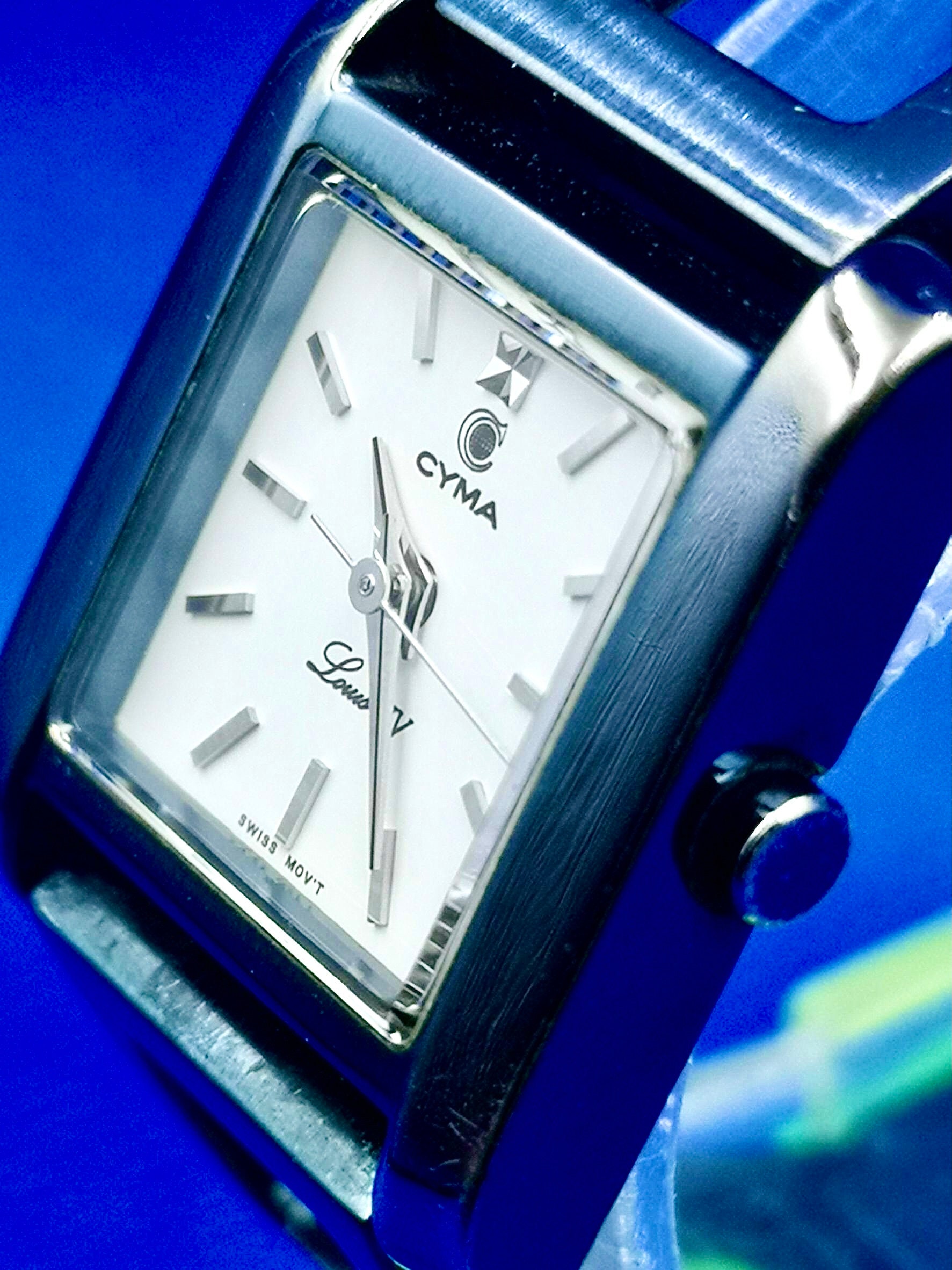 Vintage Cyma Louise XV Lady Quartz Watch. - Etsy