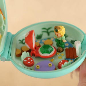 100% Complete With Chain Vintage 1992 Polly Pocket Forest Jewel ...