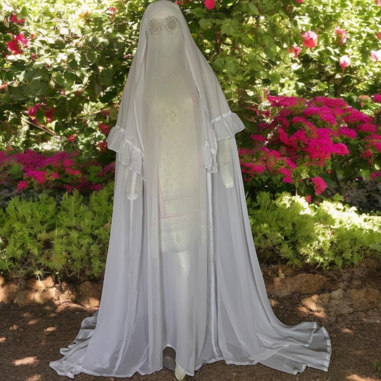 Handmade Islamic Kashmiri Burqa With Floral Eyes Mesh, Sleeveless ...