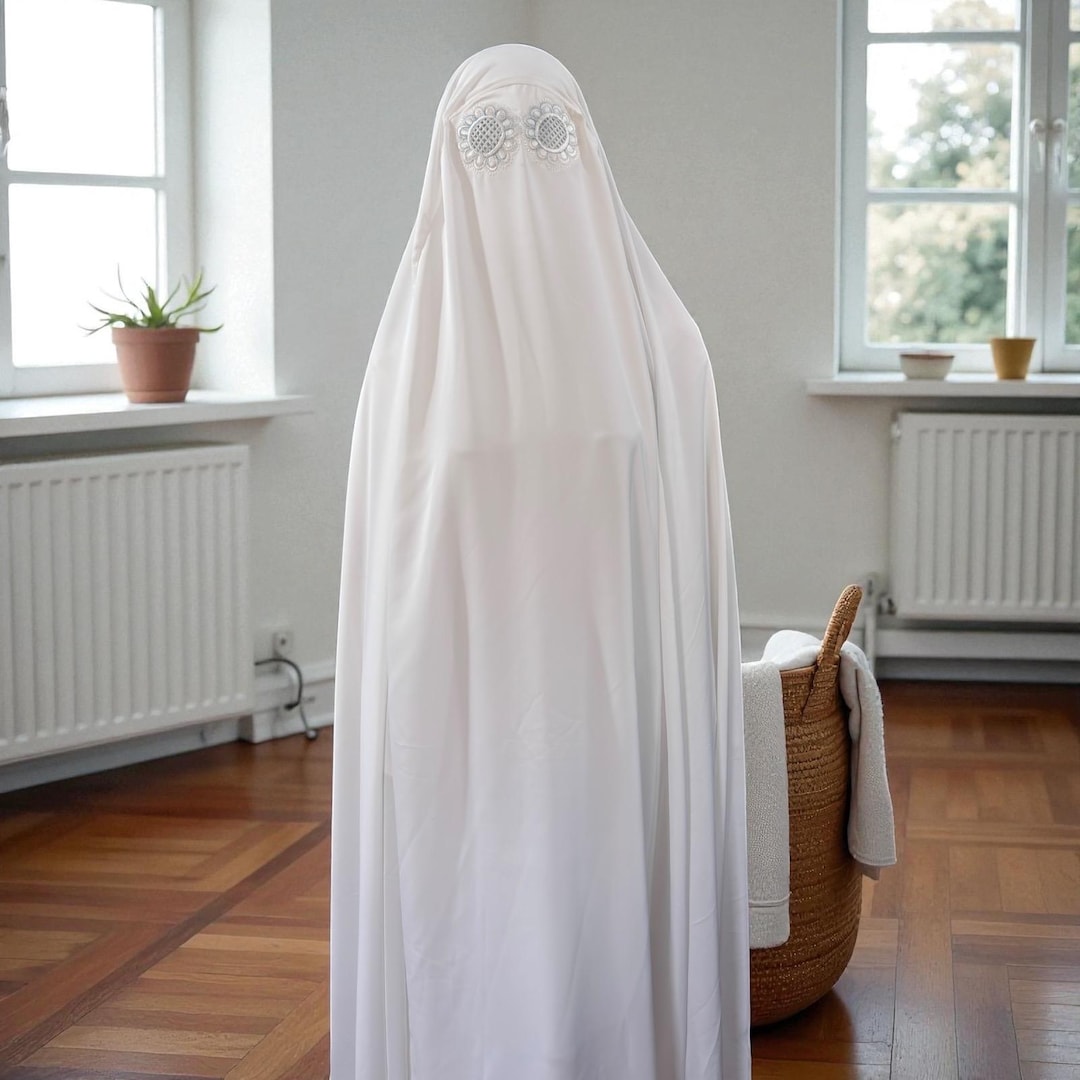 White Nida Kashmiri Burqa: Floral Eye Mesh, Sleveeless Long Jilbab ...