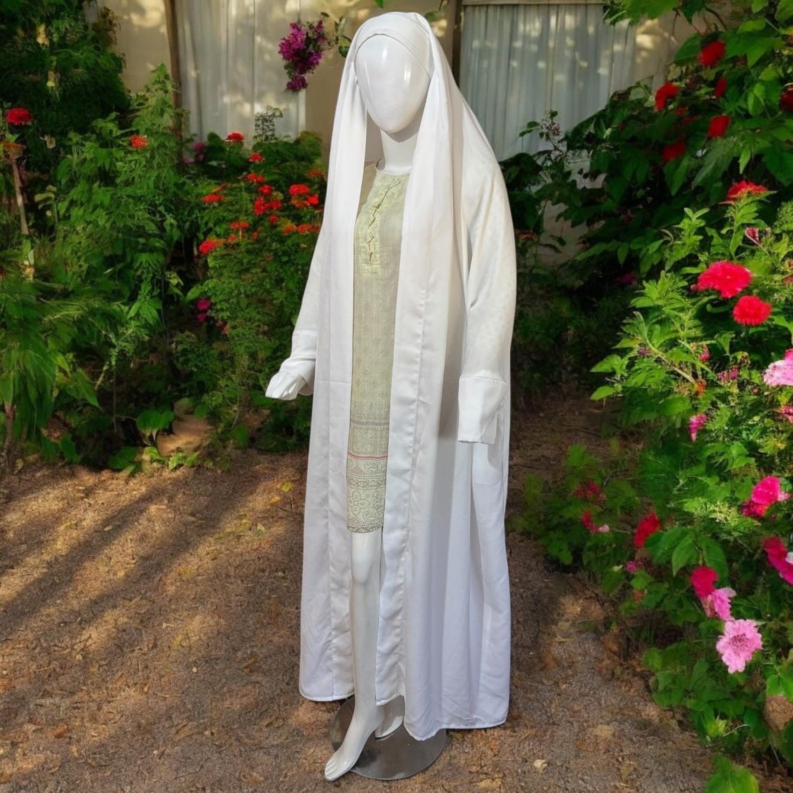 Women’s White Chador, Chadar With Sleeves, Overhead Front Open Abaya ...