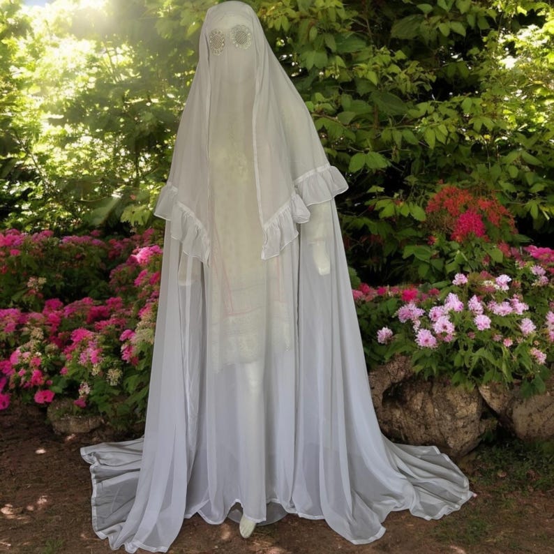 Handmade Islamic Kashmiri Burqa With Floral Eyes Mesh, Sleeveless ...