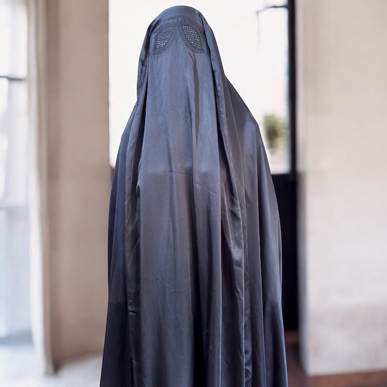 Handmade Islamic Kashmiri Burqa With Separate Eye Grills Sleeveless ...