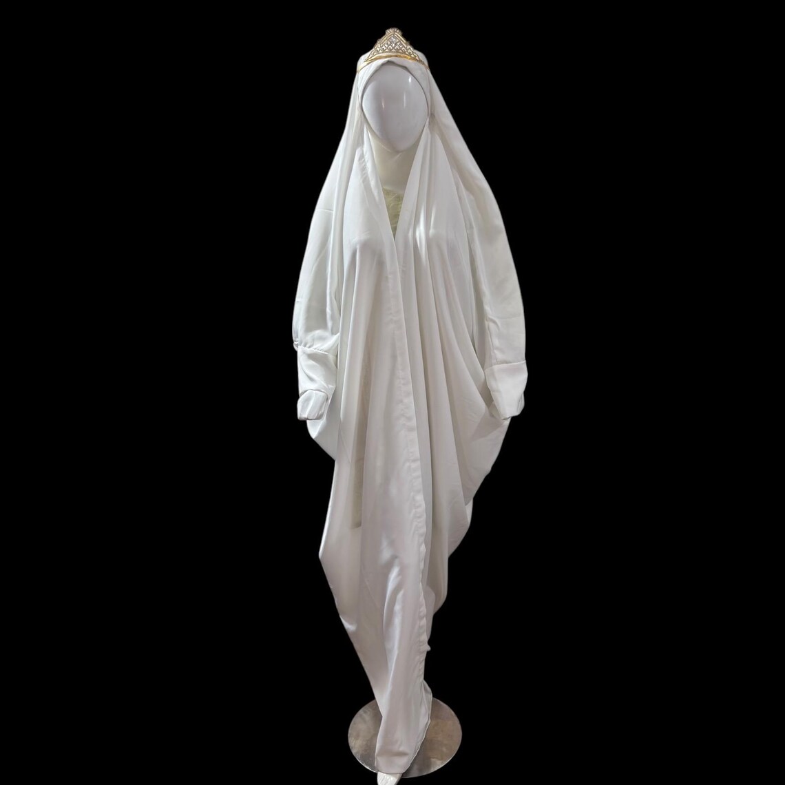 Women’s White Chador, Full Length Chadar With Sleeves, Overhead Front ...