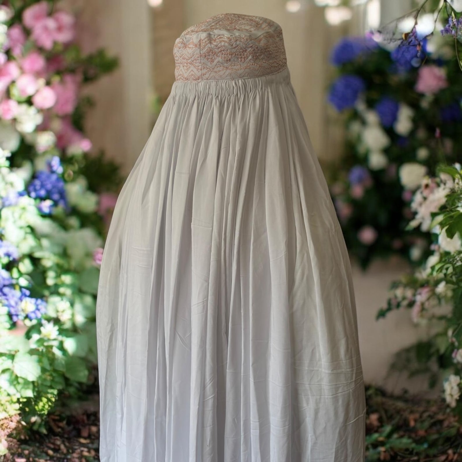 Afghan Topi Burqa, White Breathable Linen Chadri With Pink Embroidery ...