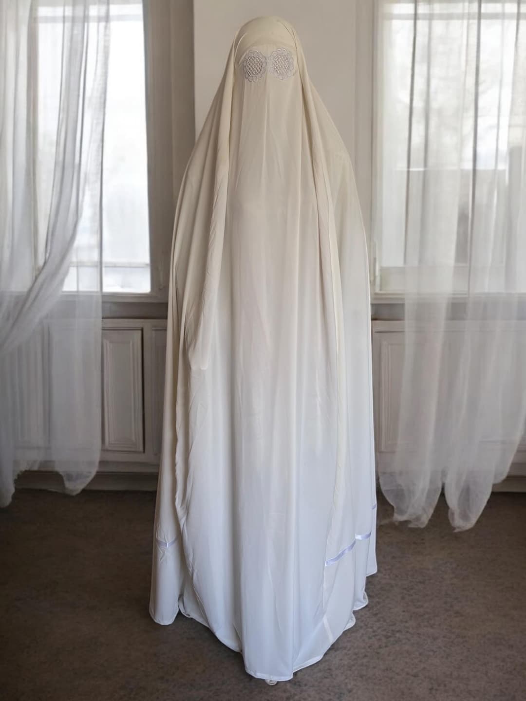 Handmade Islamic Kashmiri Burqa With Separate Eye Grills, Sleeveless ...