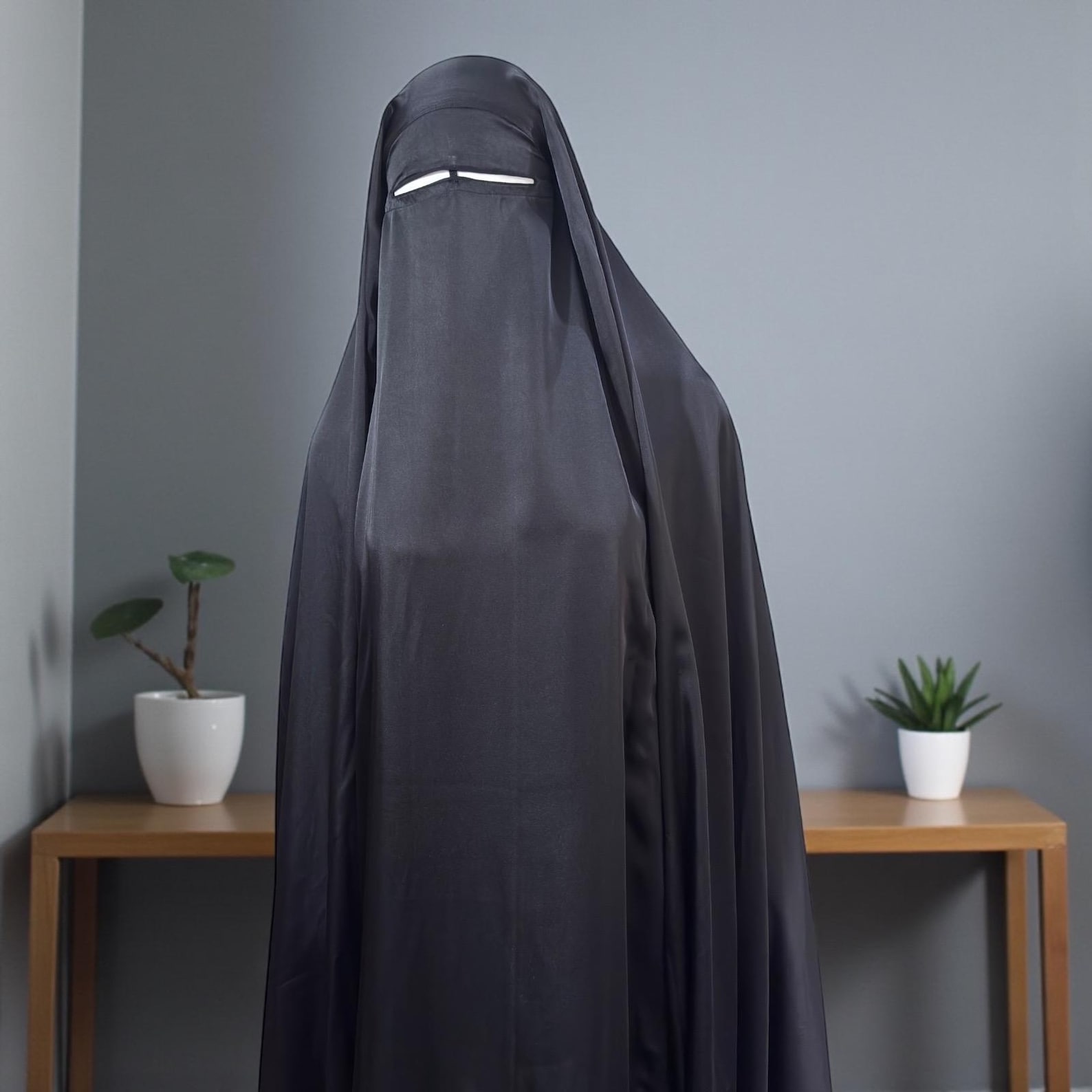 Black Niqabi Burqa: Split Eyes Kashmiri Nikab Burka With Arm Holes, No ...
