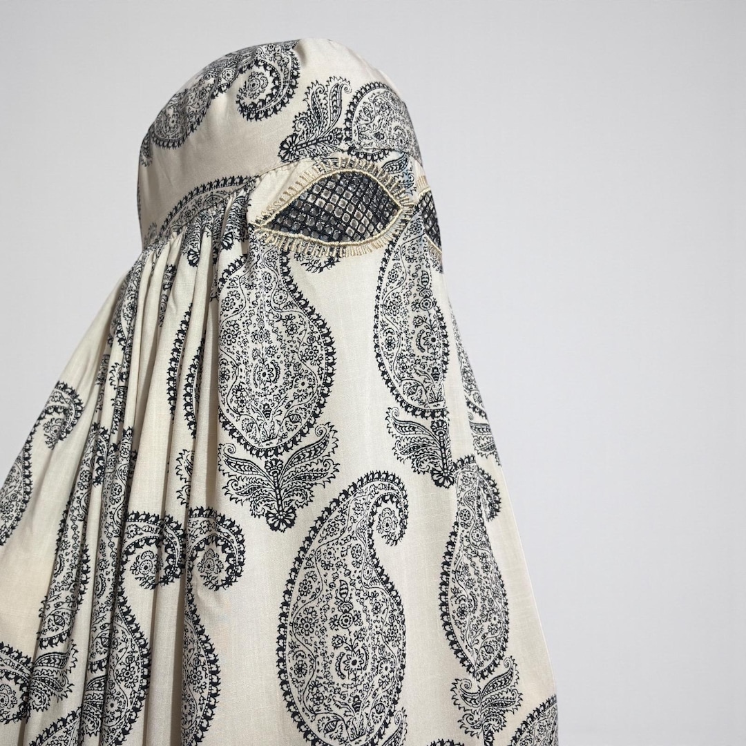 Paisley-print Linen Kashmiri Burqa: Sleeveless Topi Burka With Seperate ...