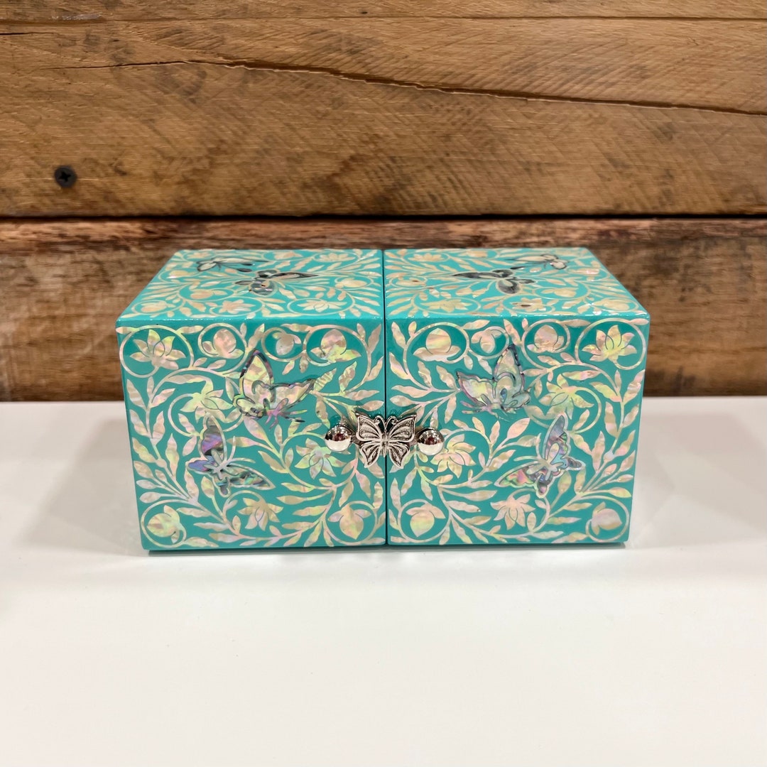 Korean Traditional Handmade Mother of Pearl Mint Jewelry Box With Butterfly, Lotus and Vine ...