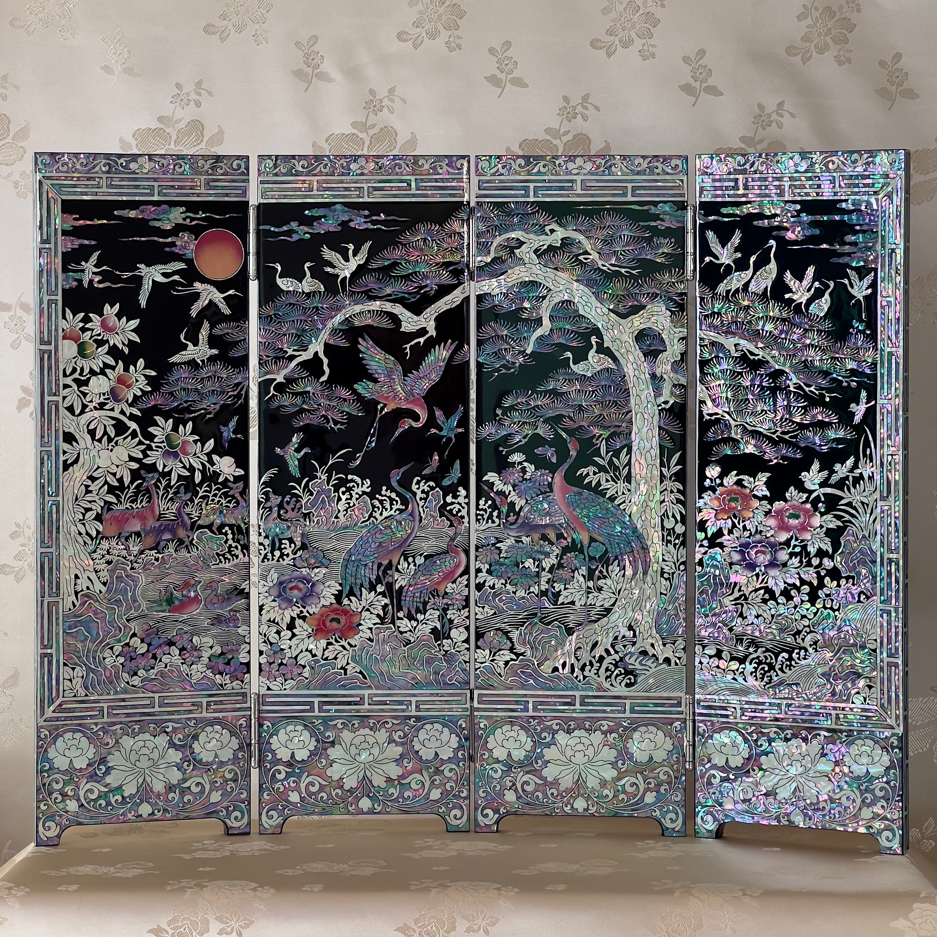 Traditional korean folding table store