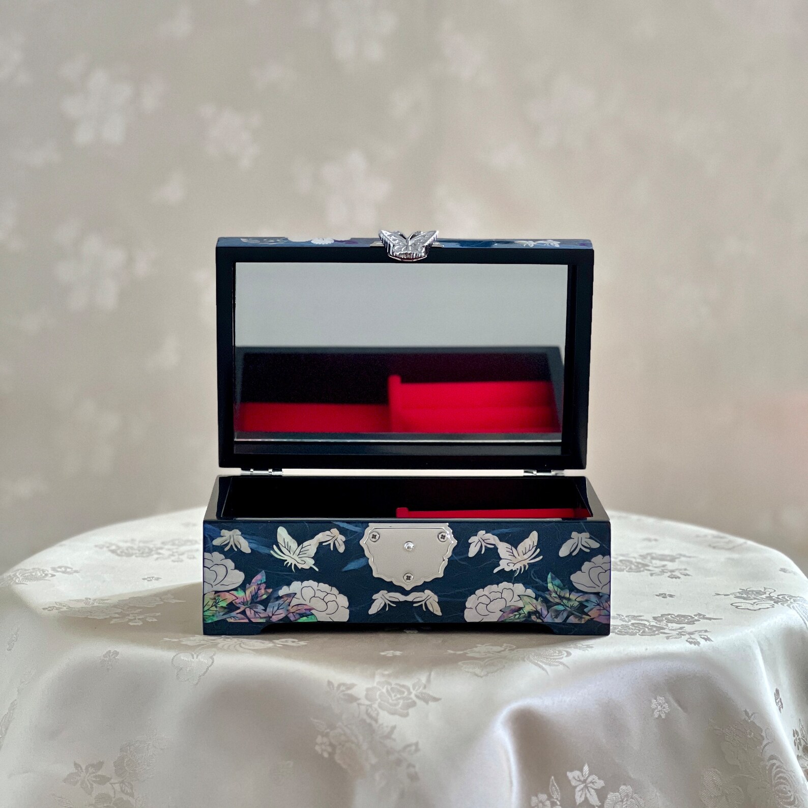 Korean Mother of Pearl Jewelry Box: Butterfly and Plum Blossom Motif on ...