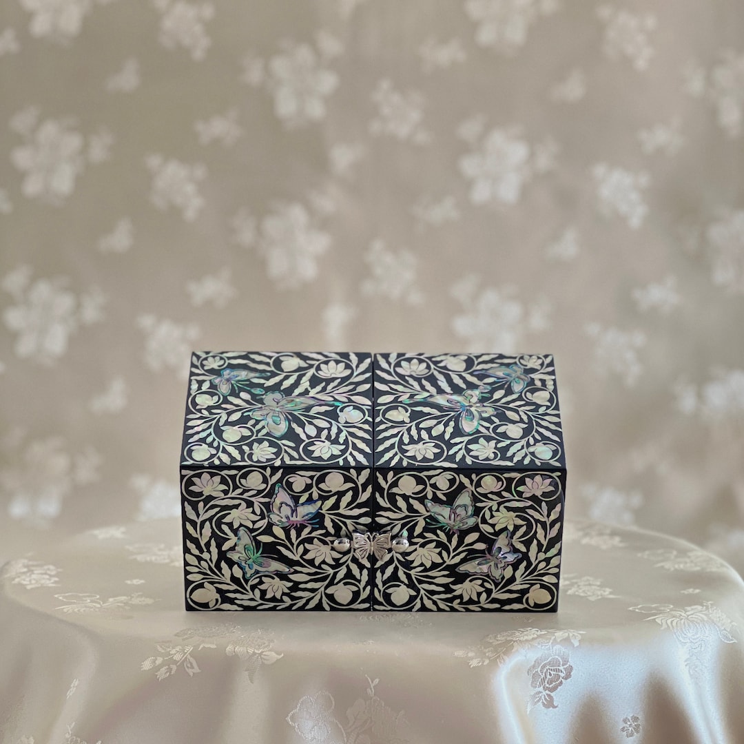 Beautiful Korean Traditional Handmade Black Jewelry Box With Butterfly ...