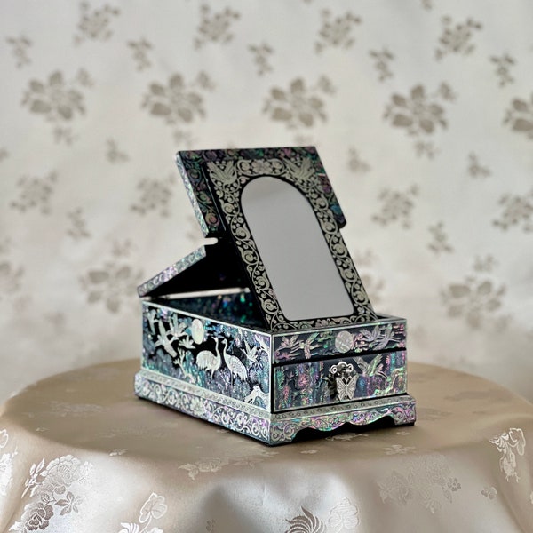 Traditional Jewelry Box - Etsy