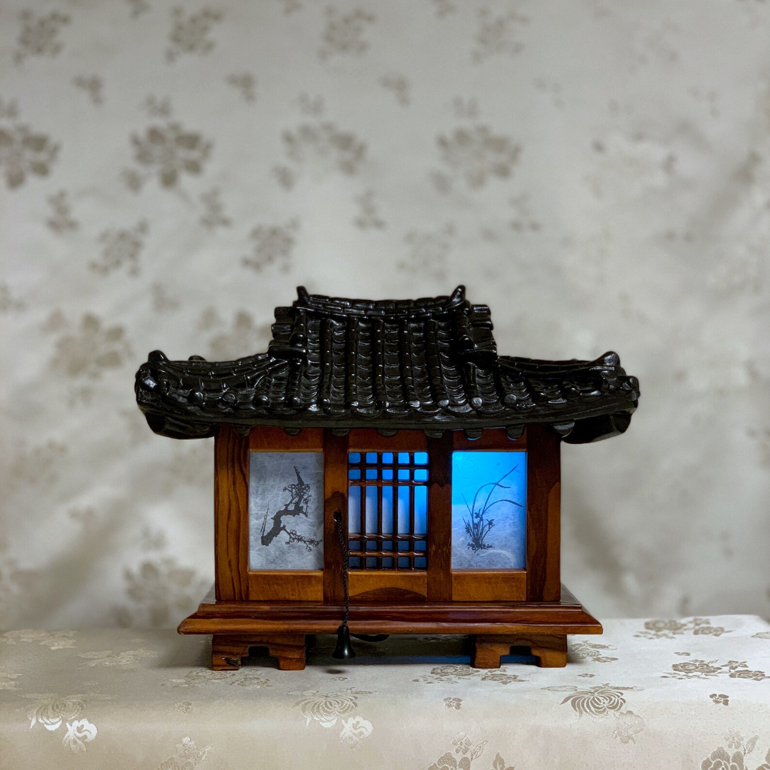 Korean Traditional Handmade Wooden Tile Roofed House 한옥 기와집 - Etsy