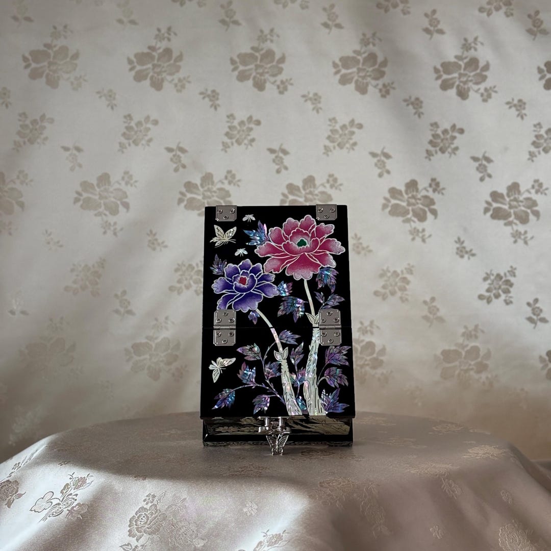 Korean Mother-of-pearl Vanity Chest With Mirror Stand: Black Body ...