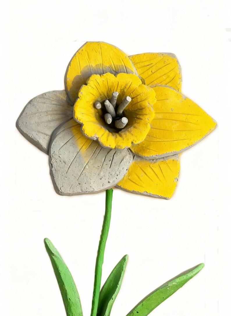 Daffodil Flower Pottery Sculpture Template: Clay Hand Building (PDF ...